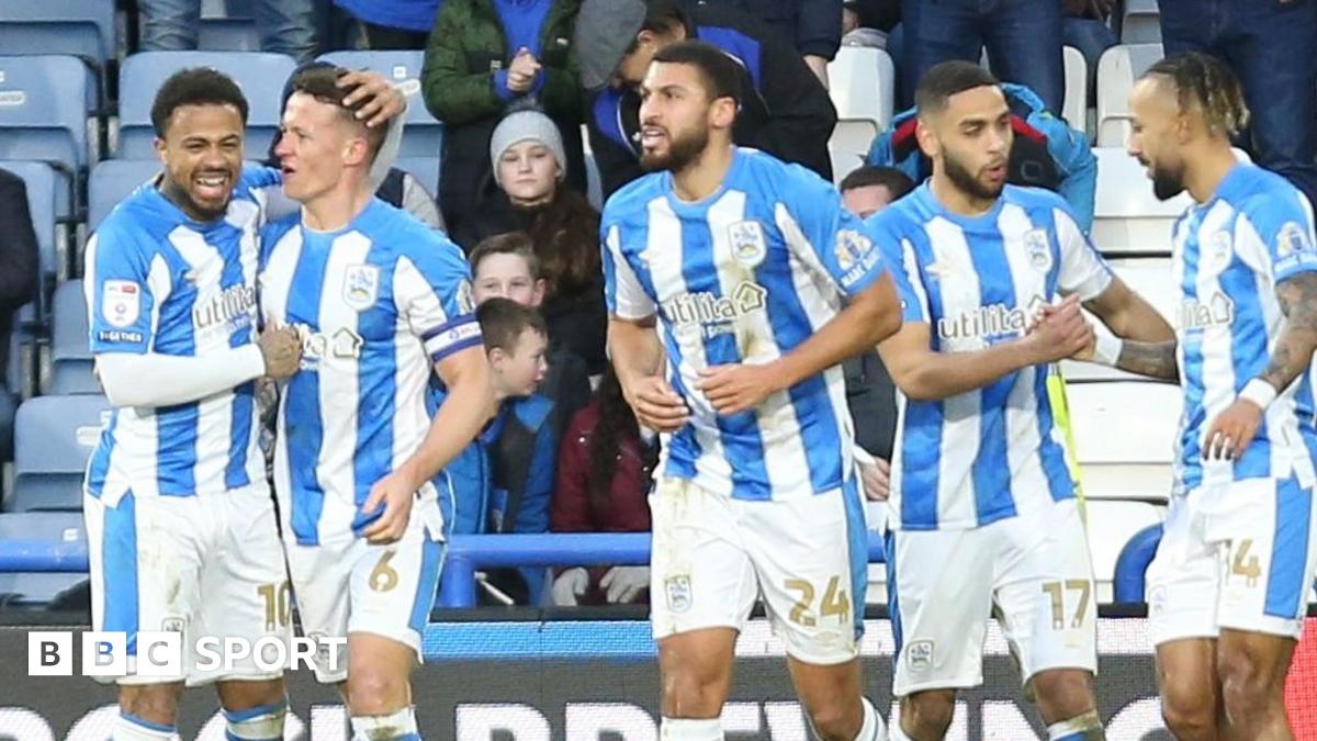 Huddersfield Town 4-0 Sheffield Wednesday: Terriers run riot in second ...
