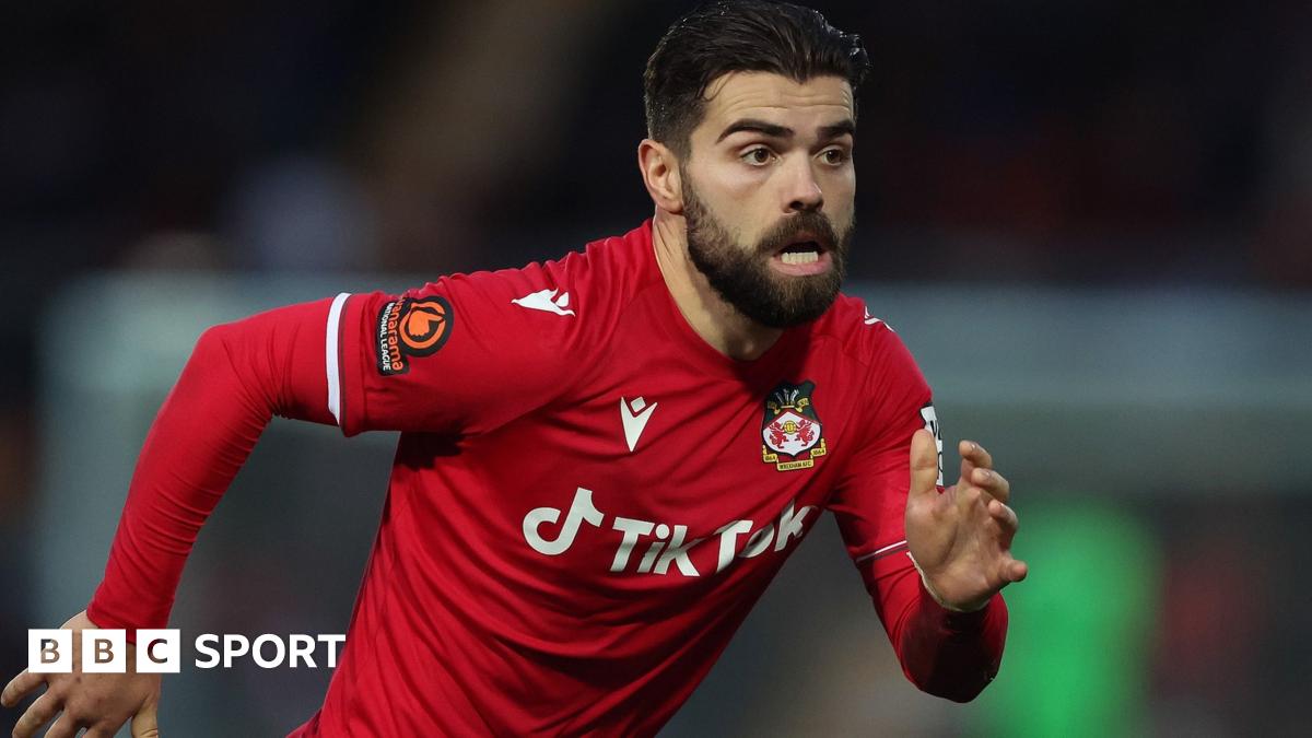 Eastleigh 0-2 Wrexham: Ben Tozer and Elliot Lee score in Dragons ...