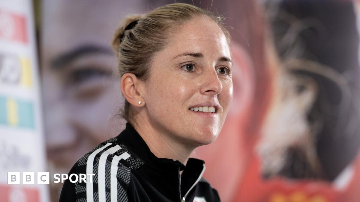 Gemma Grainger: Wales manager in talks to extend contract - BBC Sport