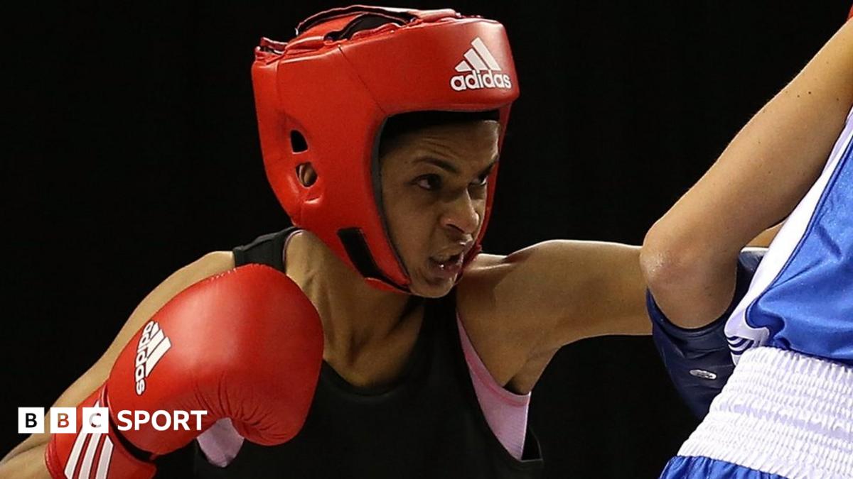 Ramla Ali: My secret life as a boxing champion - BBC Sport