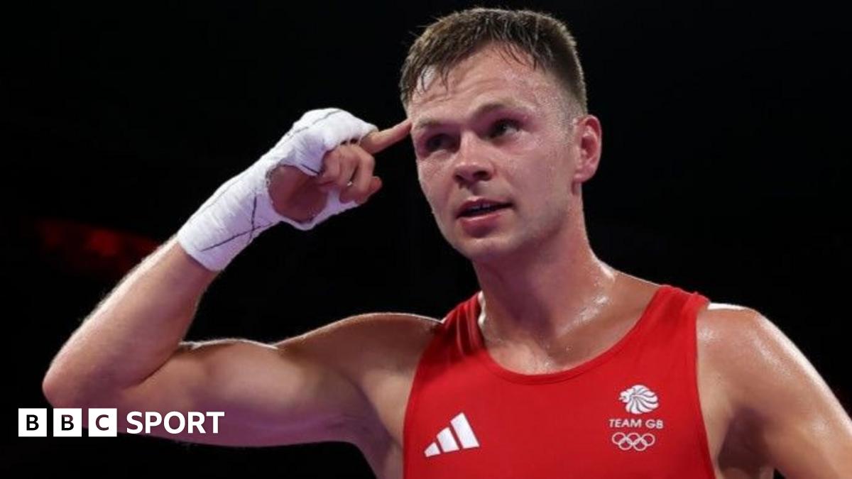 Olympics boxing: Lewis Richardson through to quarter-finals - BBC Sport