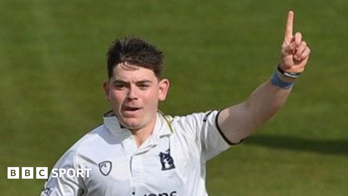 County Championship LIVE: Day four - scores, radio commentary & live ...