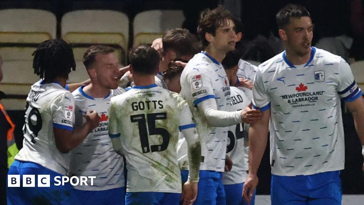 Notts County 1-2 Barrow: Hosts drop points in promotion race - BBC Sport