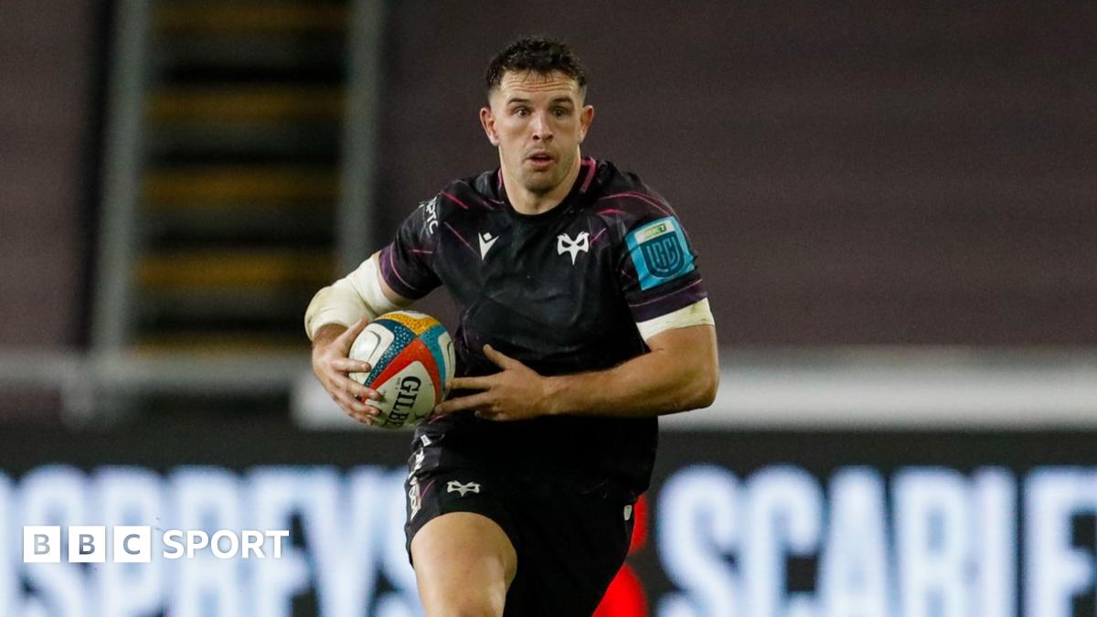Wales centre Owen Watkin signs new Ospreys deal - BBC Sport