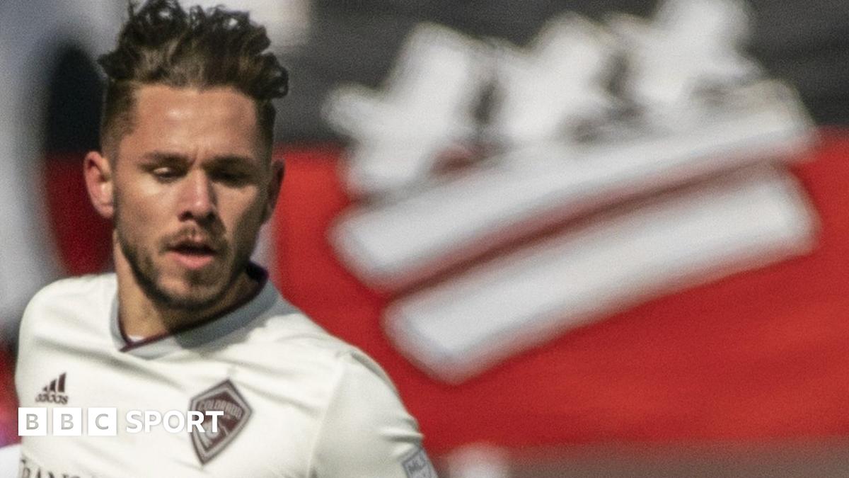 Sam Nicholson: Bristol Rovers sign ex-Colorado Rapids winger - BBC Sport