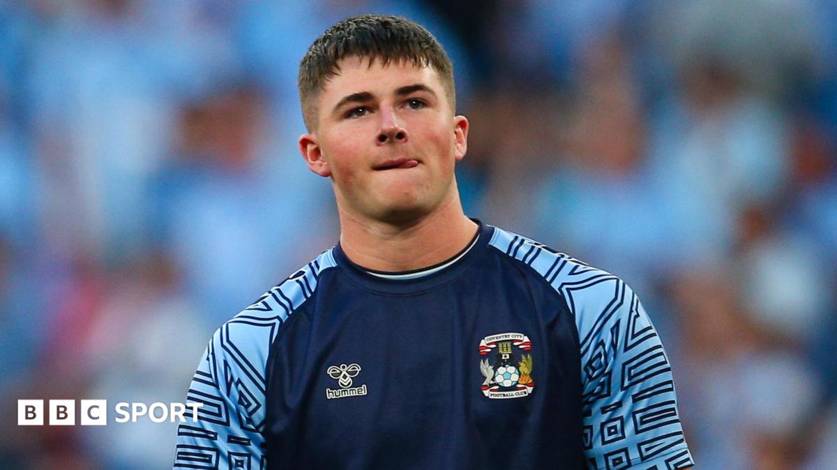 Dundee seal loan for Coventry teenager Howley - BBC Sport