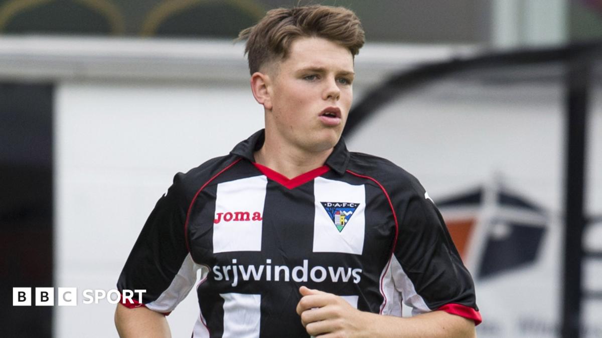 Dundee sign Lewis Spence and extend Kostadin Gadzhalov stay - BBC Sport