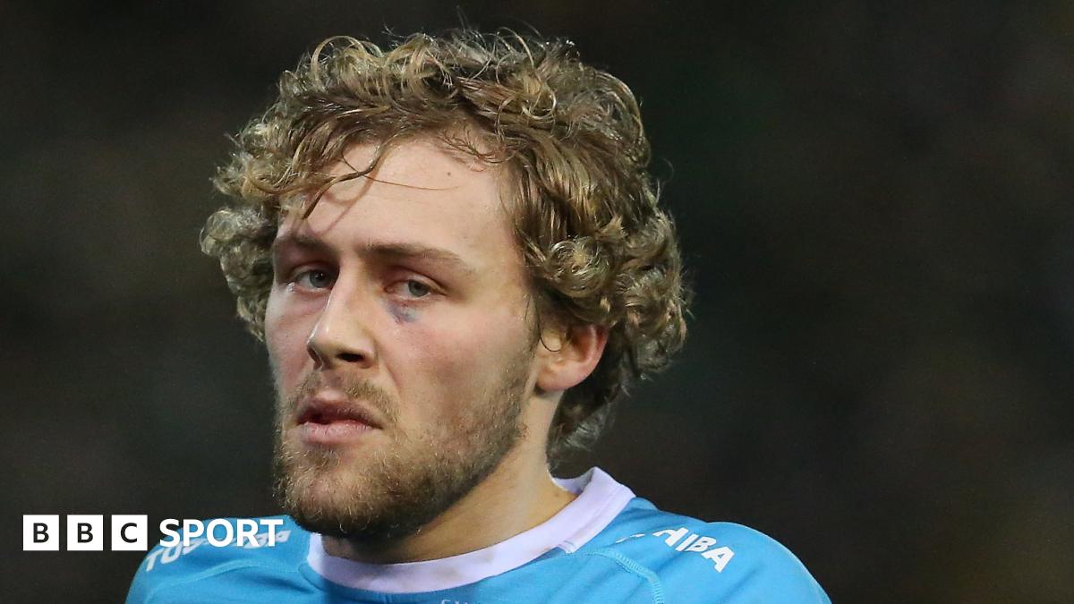 Gus Warr: Sale Sharks scrum-half signs new deal to end of 2026-27 ...