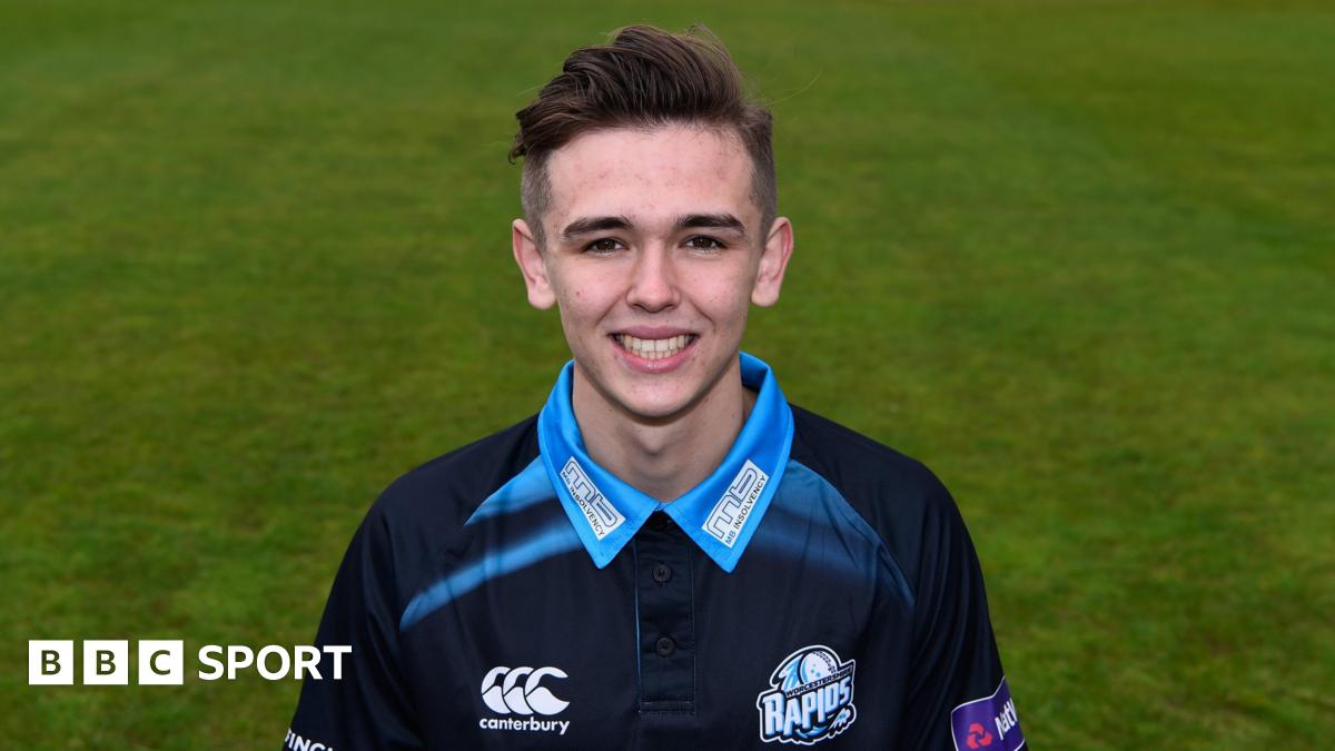 Ben Twohig: Worcestershire spinner agrees new three-year deal - BBC Sport