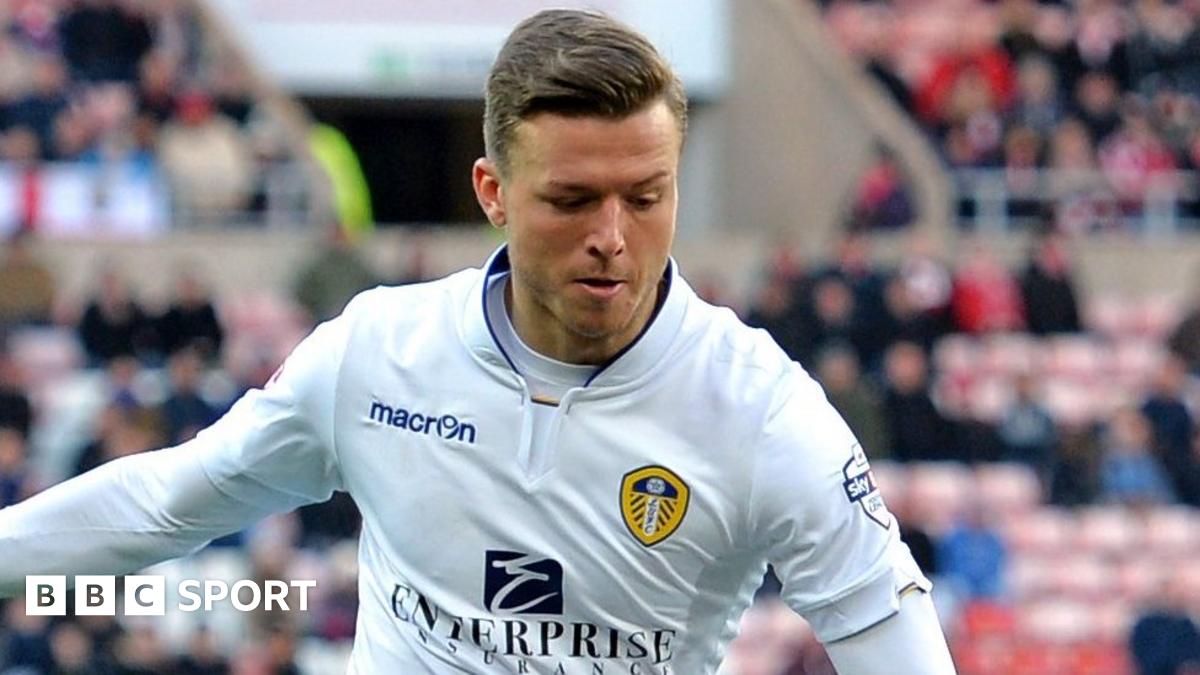Casper Sloth: Leeds United midfielder signs for Aalborg - BBC Sport