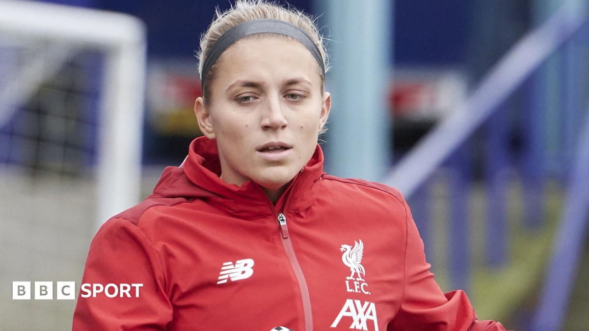 Fran Kitching: Liverpool keeper suffers horror cut to head in training ...