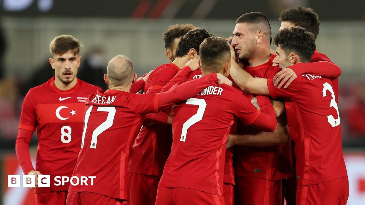 Germany held by injury-time Turkey strike in six-goal thriller - BBC Sport