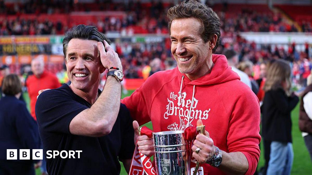Wrexham: Mickey Thomas hails Ryan Reynolds and Rob McElhenney - BBC Sport