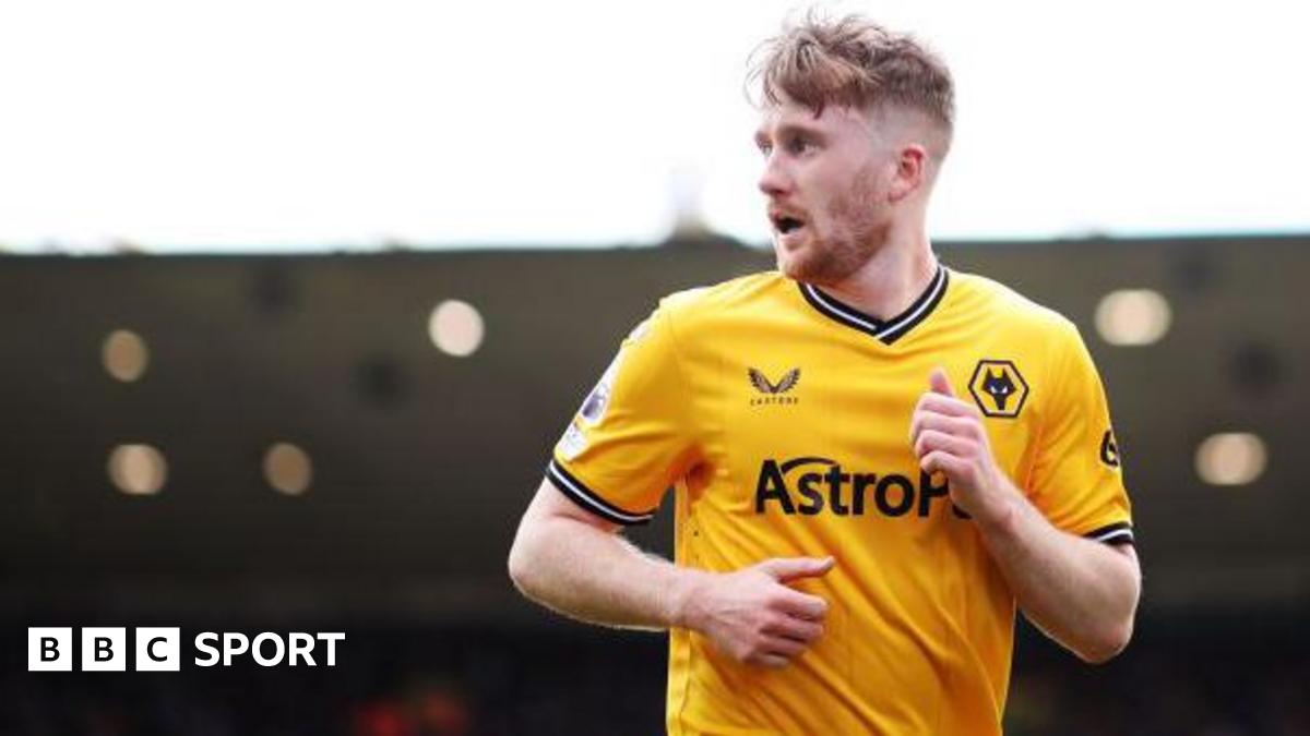 Tommy Doyle: Wolves confirm permanent deal with Man City - BBC Sport