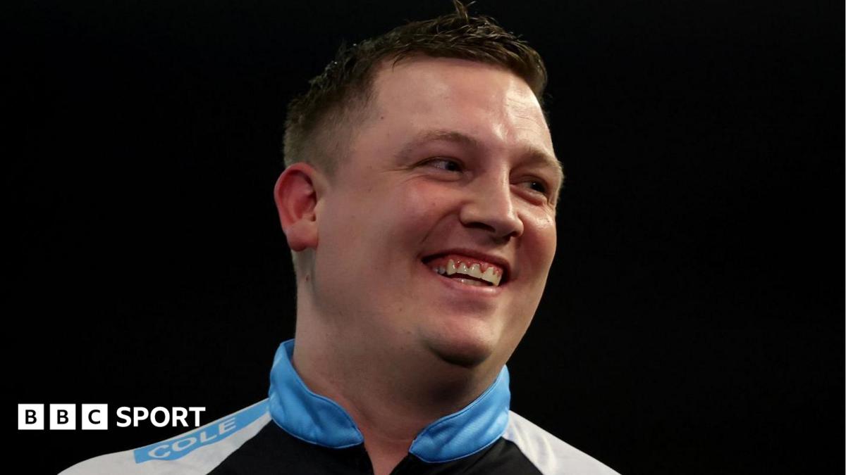 Players Championship darts: Chris Dobey beats Stephen Bunting to win ...