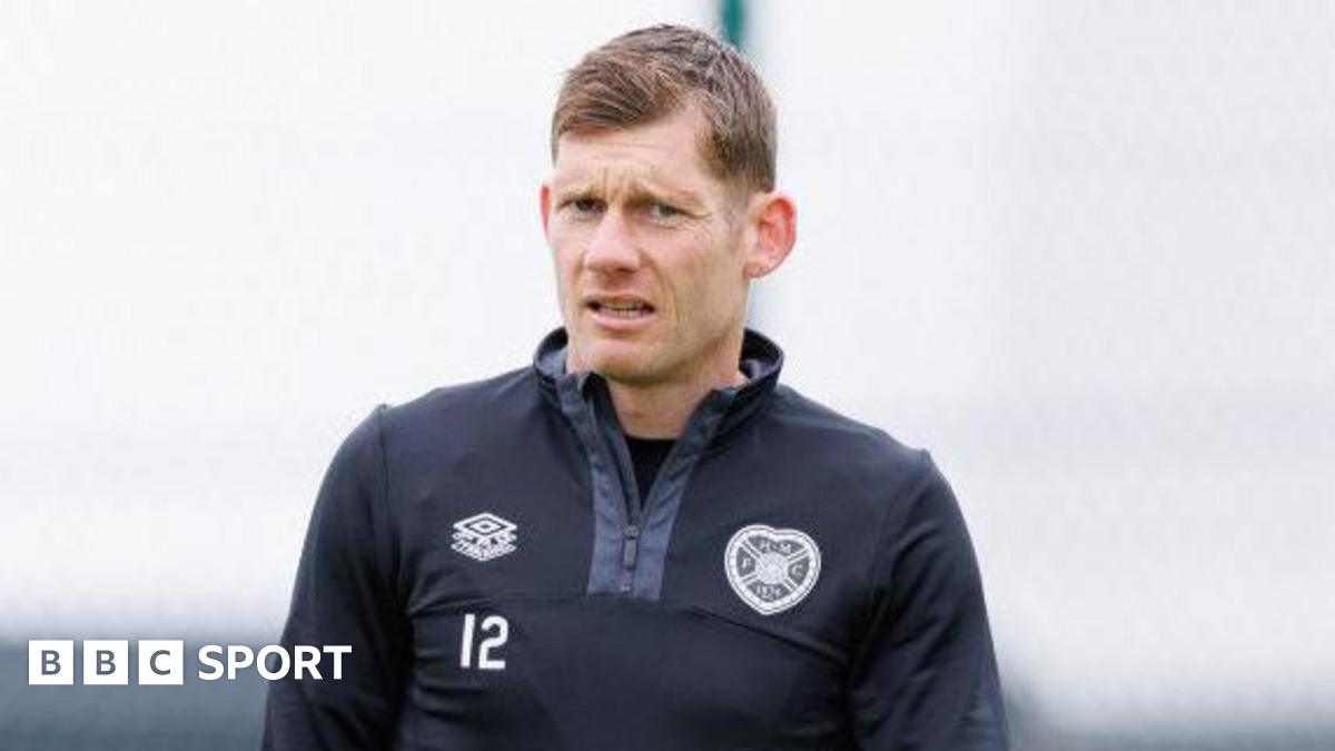 McGovern joins Livi on loan from Hearts - BBC Sport