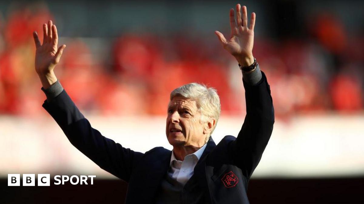 Arsenal news: Arsene Wenger praised by John Hartson - BBC Sport
