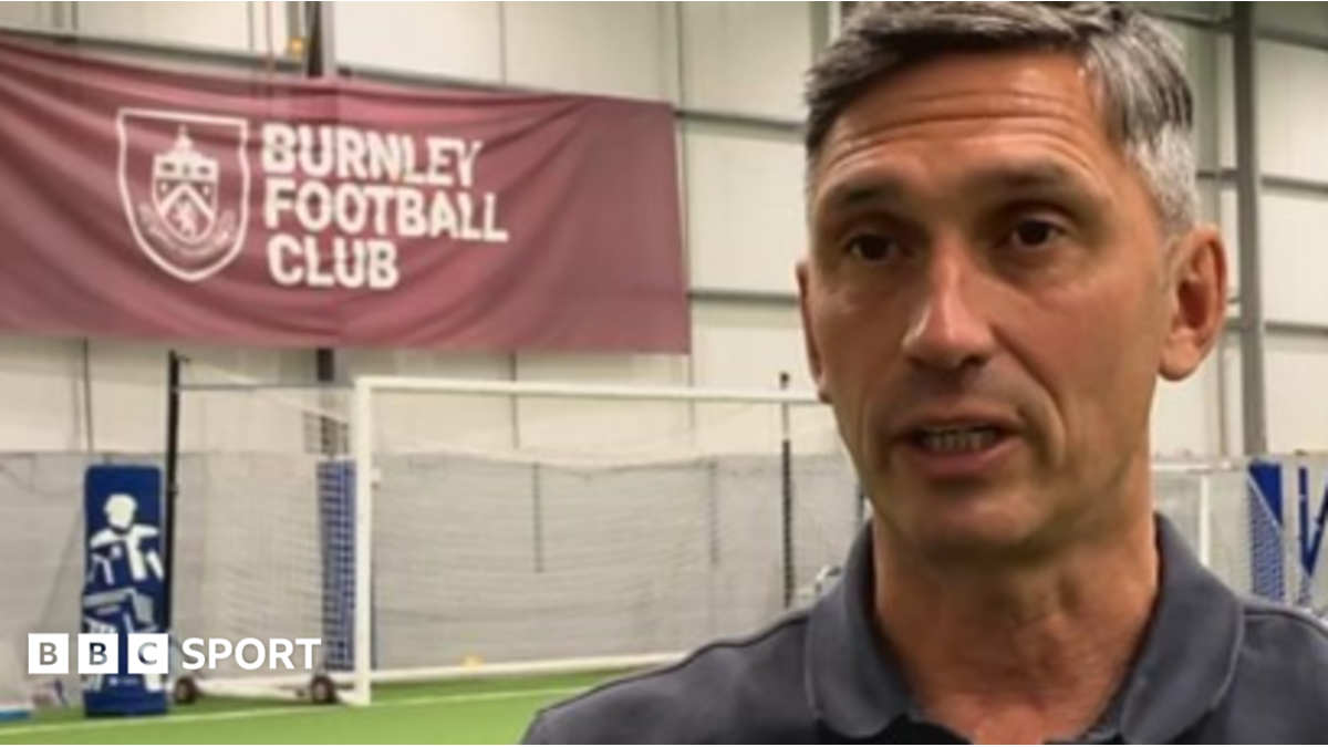 Burnley academy achieves Category One status - BBC Sport