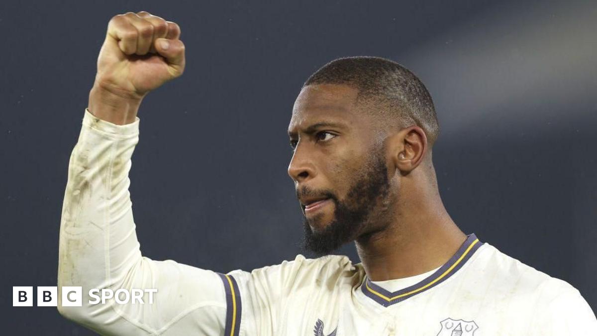 Phil McNulty Q&A: Is Everton's Beto a £30m striker now? - BBC Sport