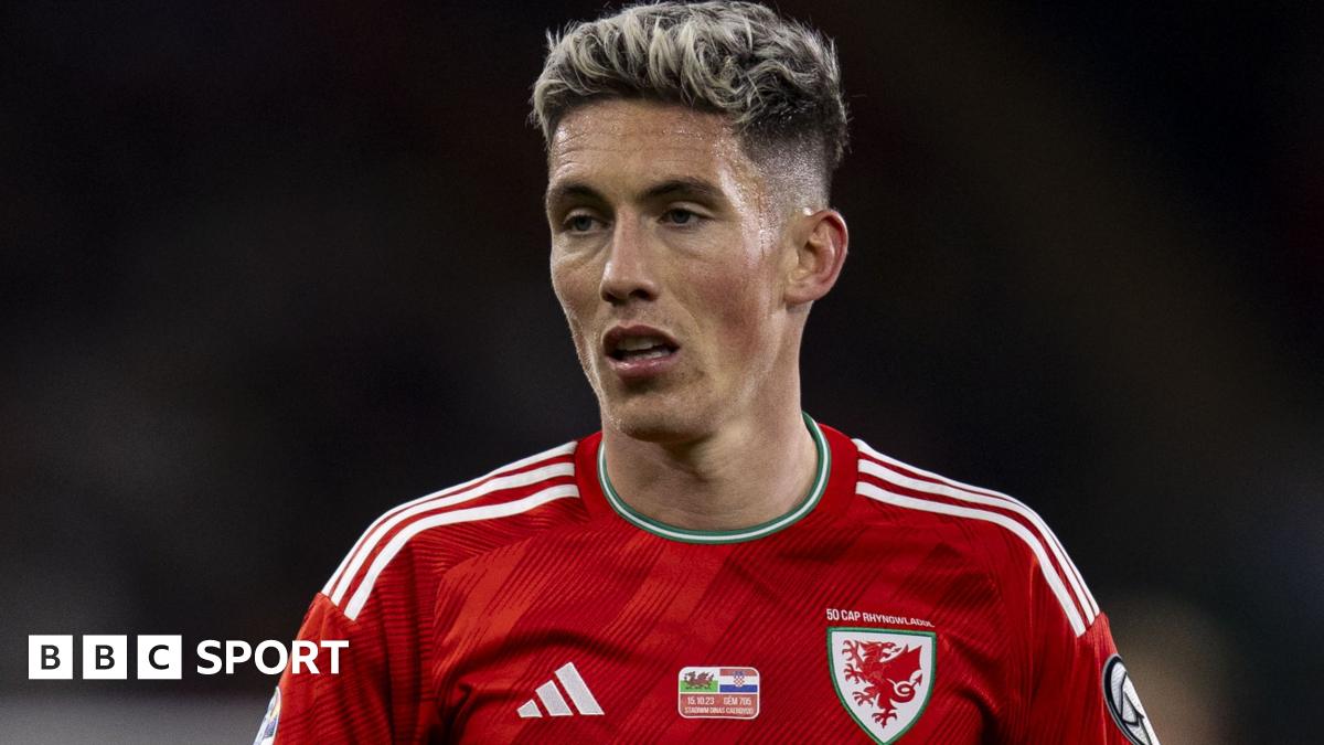 Harry Wilson: Fulham forward now one of Wales' 'main men' - Robert Page ...
