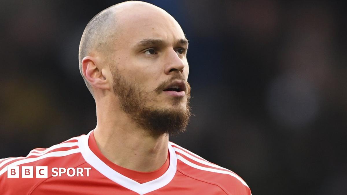 David Button: Fulham boss Slavisa Jokanovic defends goalkeeper's ...