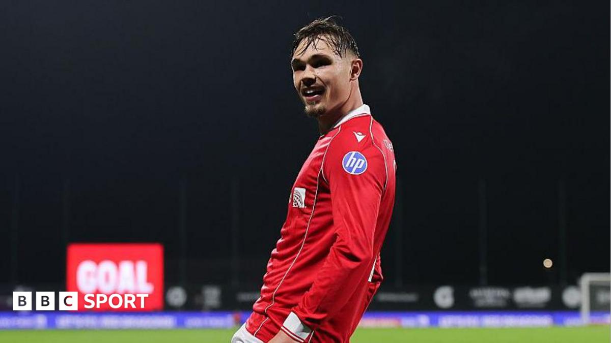 Wrexham news: 'Talented' Callum Doyle continuing to improve - Phil ...