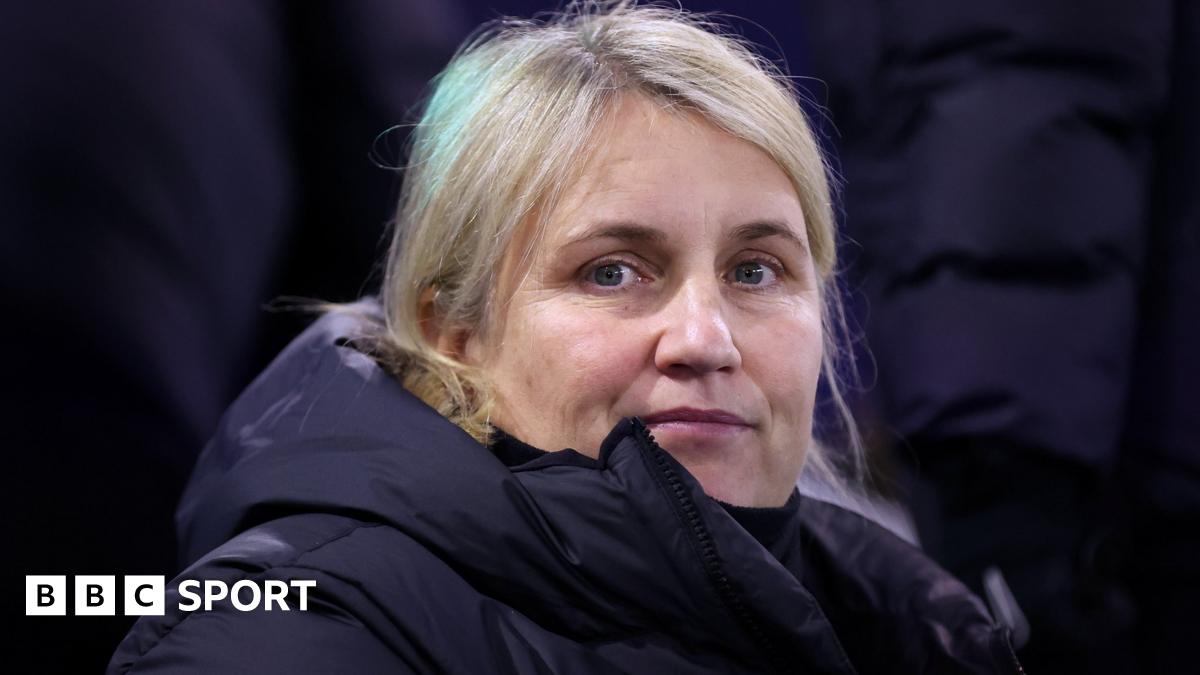 Emma Hayes: Chelsea boss regrets player relationship comments - BBC Sport