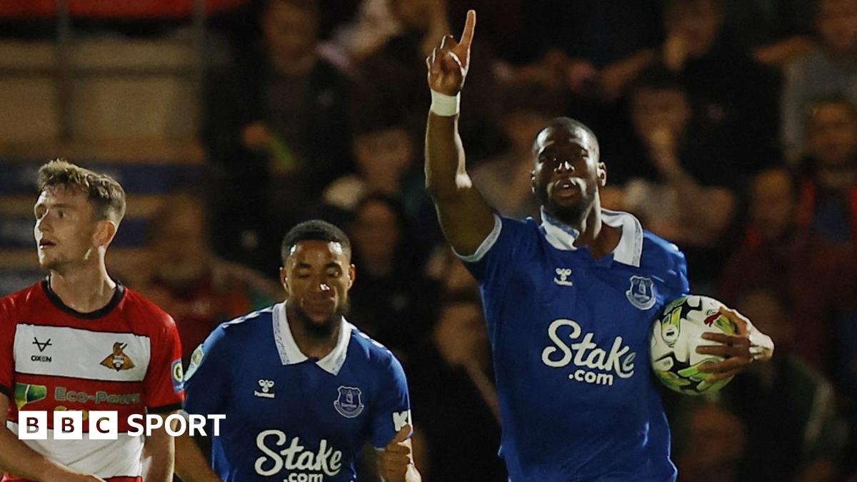 Carabao Cup LIVE: Doncaster Rovers v Everton, Sheffield United v ...