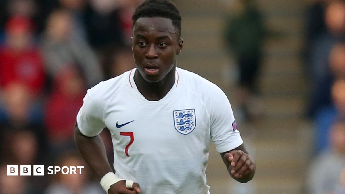 Nottingham Forest: Teenage forward Arvin Appiah signs long contract ...