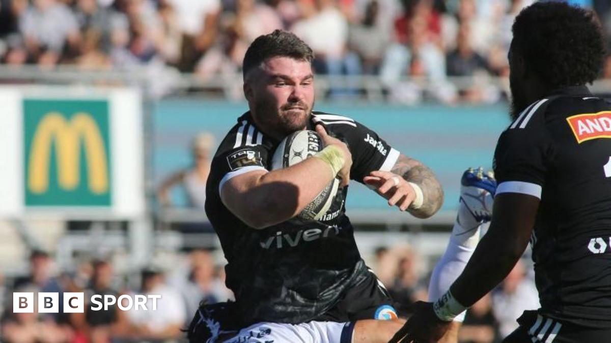 Sammy Arnold: Newcastle Falcons sign former Ireland centre - BBC Sport