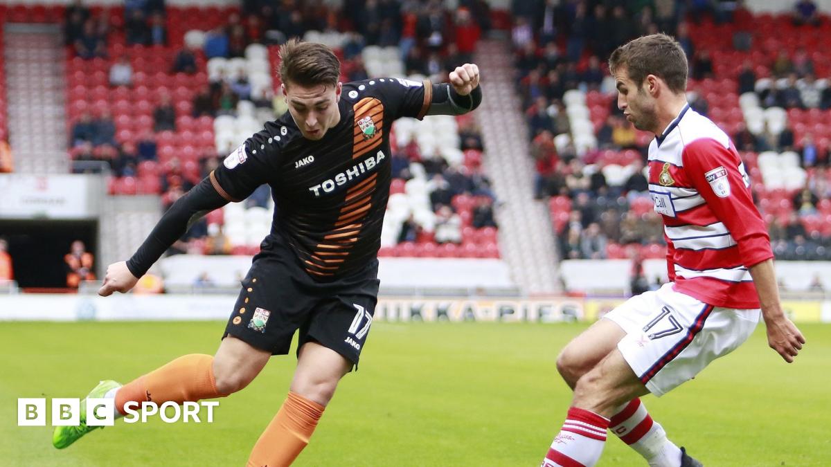 Sam Muggleton: York City sign former Eastleigh left-back until end of ...