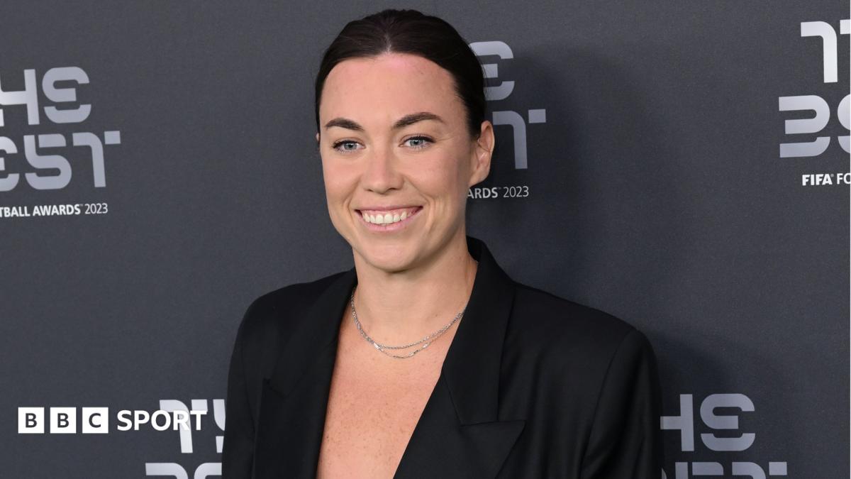 Mackenzie Arnold: West Ham & Australia goalkeeper on her 'rollercoaster ...