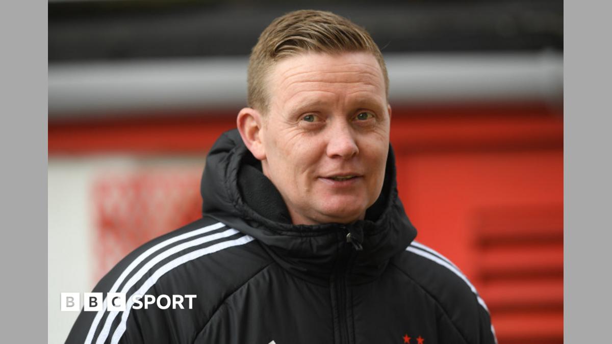 'Probably no better man' - Brown backs Robson for Dons job - BBC Sport