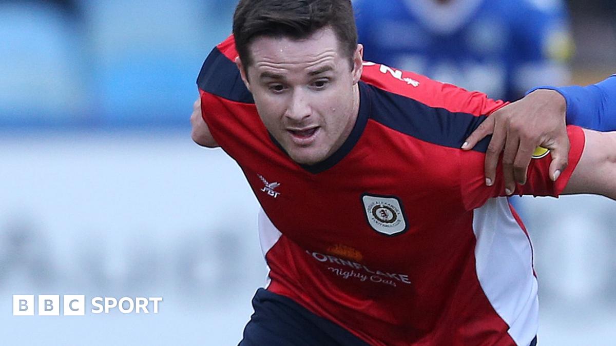 Crewe Alexandra: Defender Eddie Nolan agrees new two-year contract ...