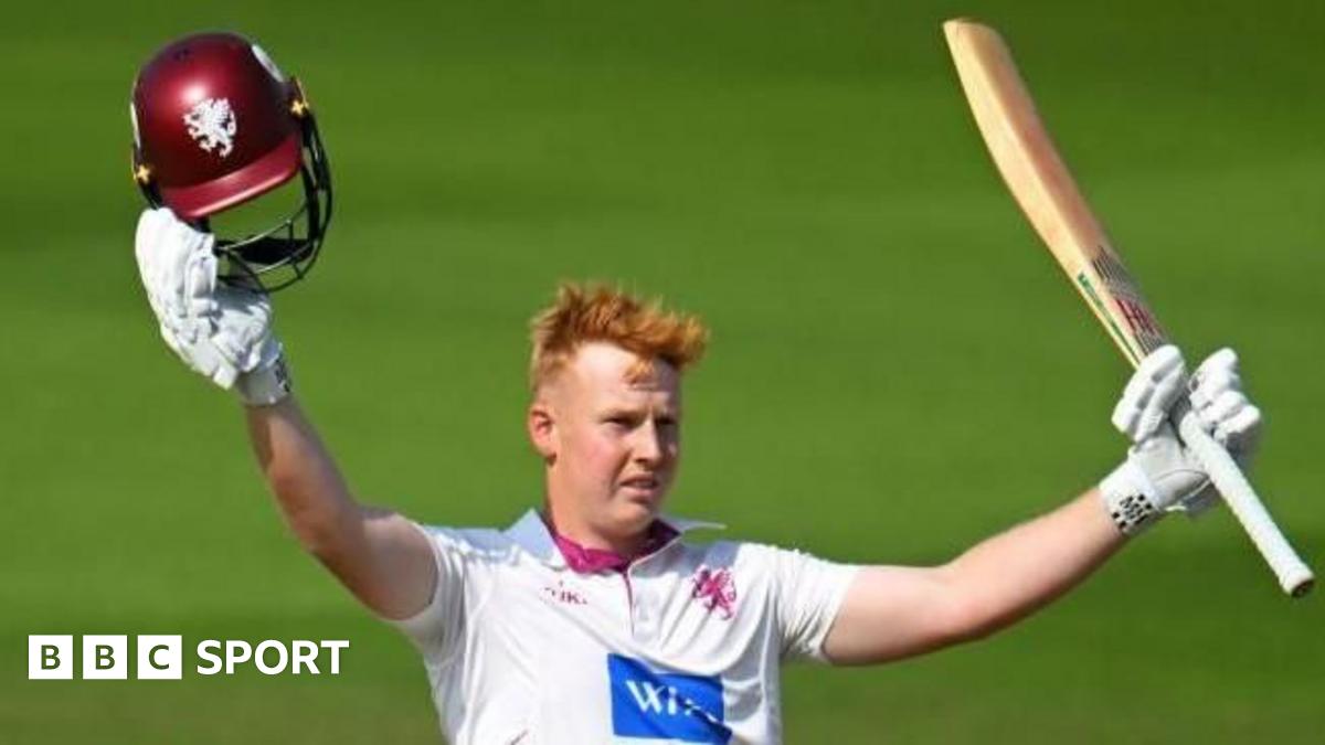 Rew and Leach maintain Somerset control against Durham - BBC Sport