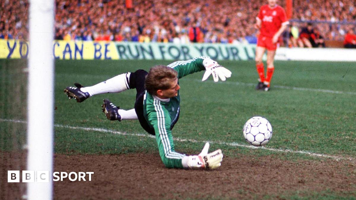 'A terrific goalkeeper and a lovely man' - BBC Sport