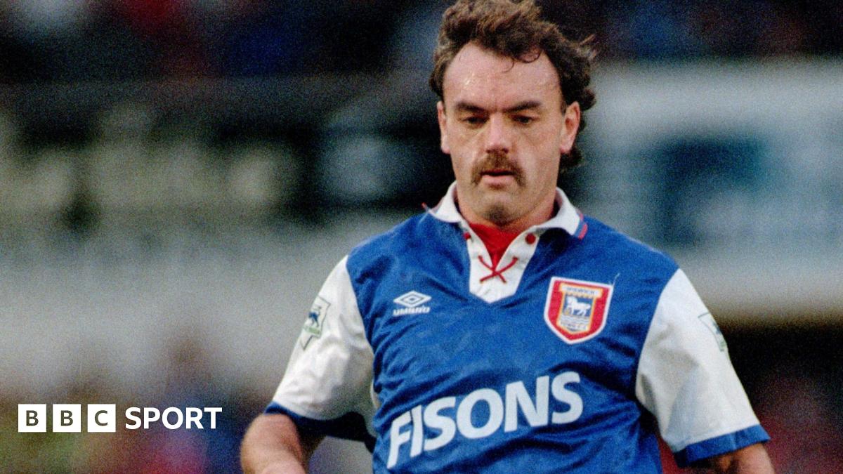 Ipswich vs Liverpool: John Wark on Premier League opener - BBC Sport