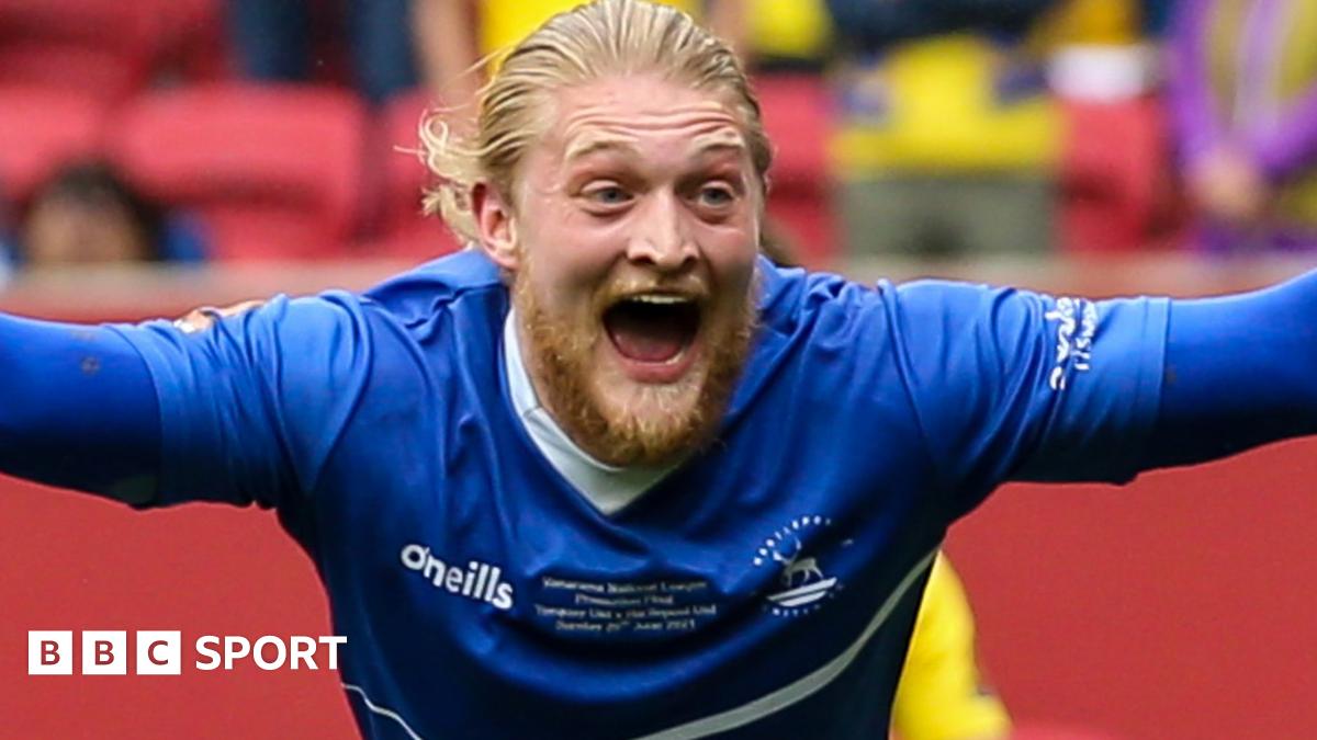 Luke Armstrong: Harrogate Town sign Salford City striker for ...