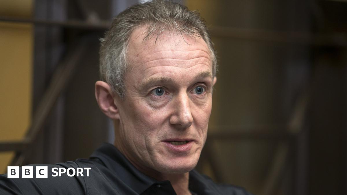 Rob Howley rejects claims he bullied Lee Byrne - BBC Sport