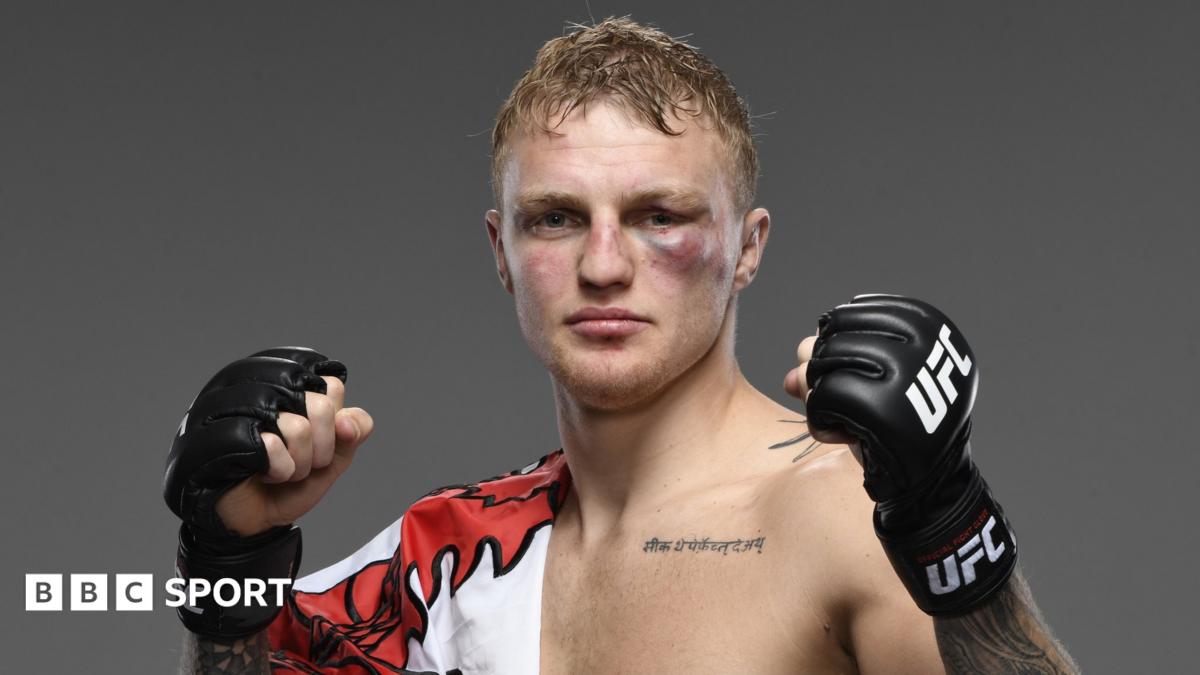 Mason Jones: Welsh fighter wins on Cage Warriors return - BBC Sport