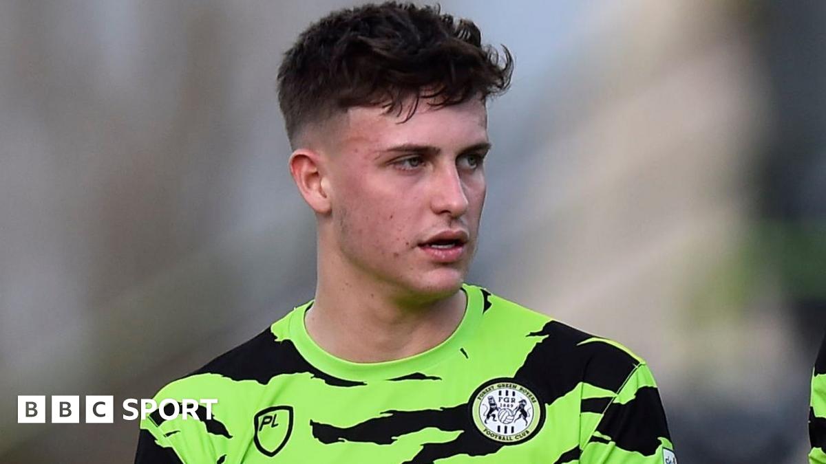 Jake Young: Swindon Town sign Bradford City striker on season-long loan ...