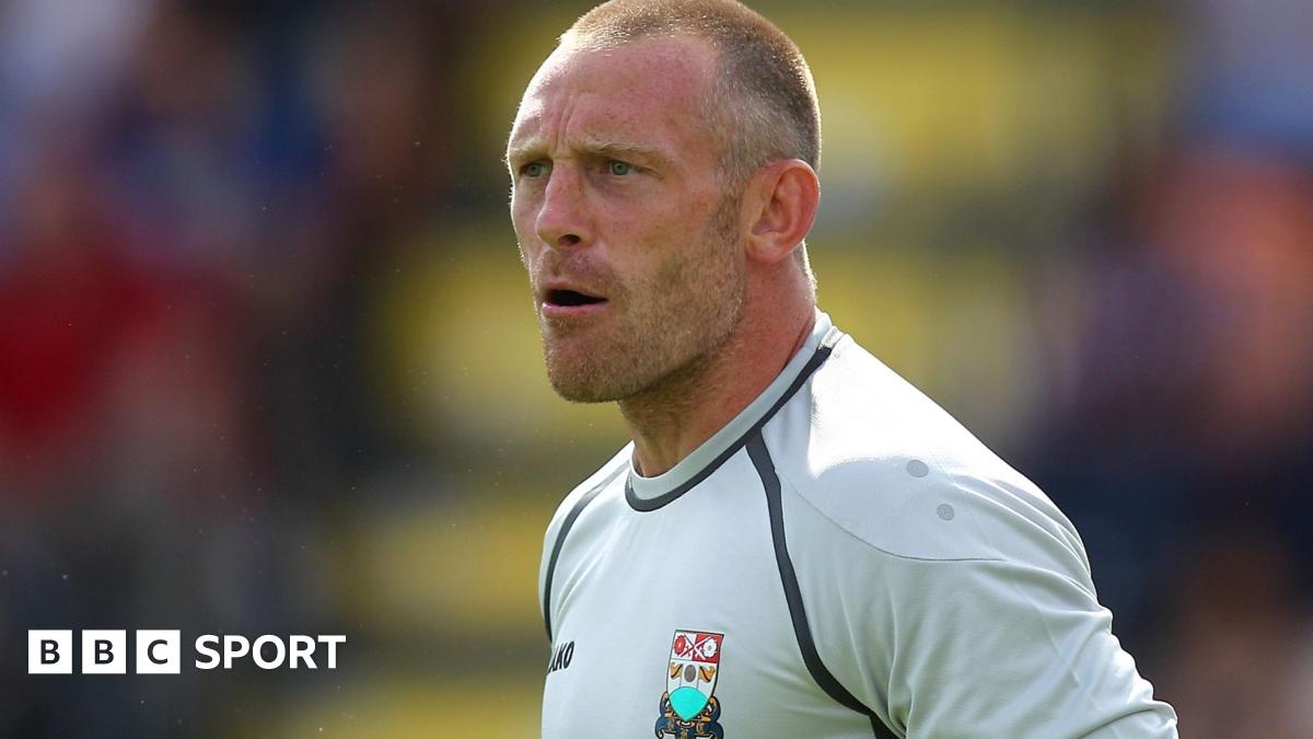 Graham Stack: Goalkeeper departs Barnet after turning down new deal ...