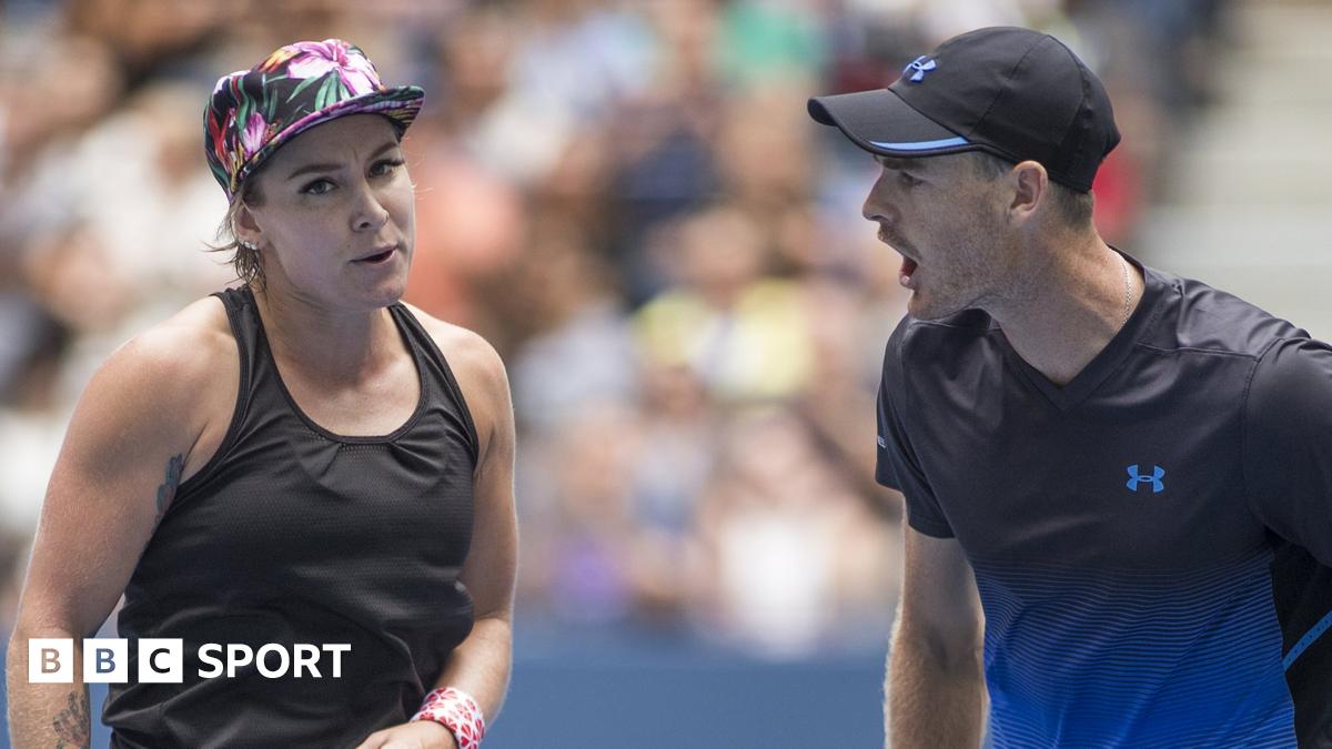Australian Open 2019: Jamie Murray & Bethanie Mattek-Sands progress in mixed doubles - BBC Sport