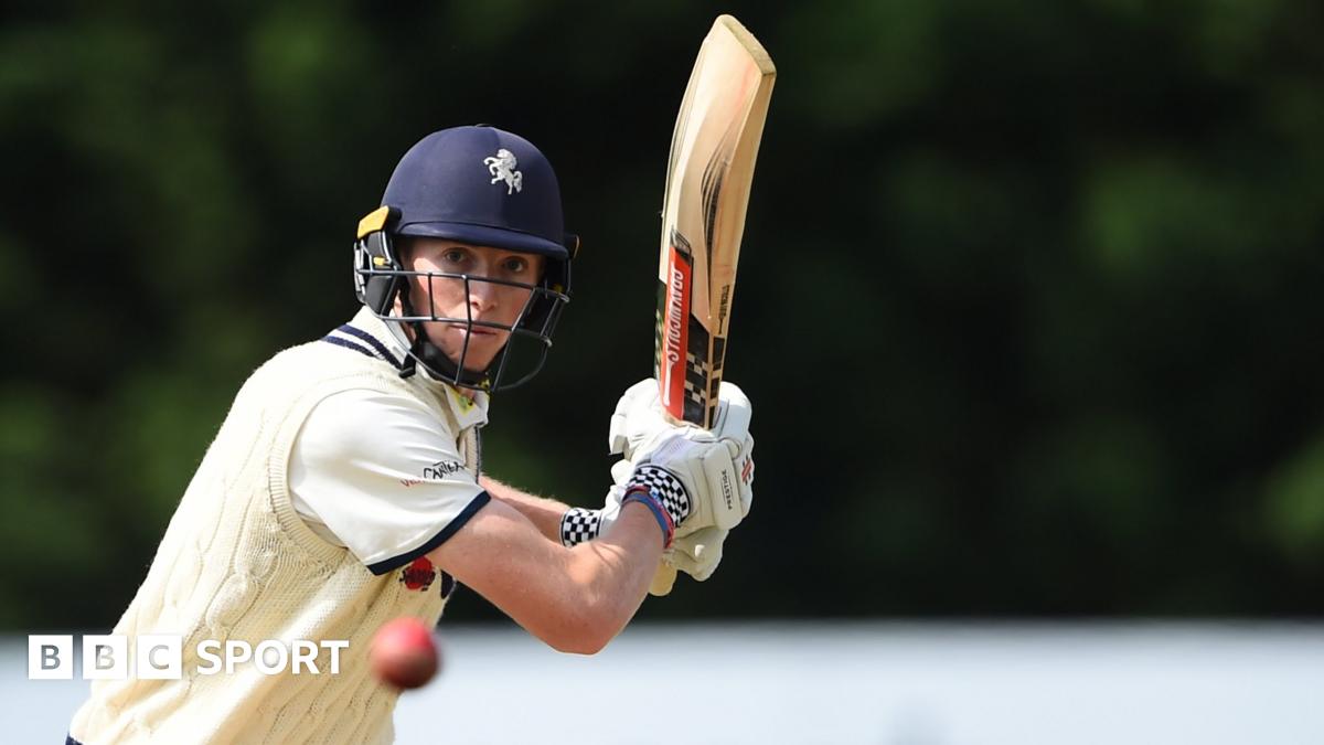 Harry Podmore & Zak Crawley: Kent pair sign extended contracts - BBC Sport