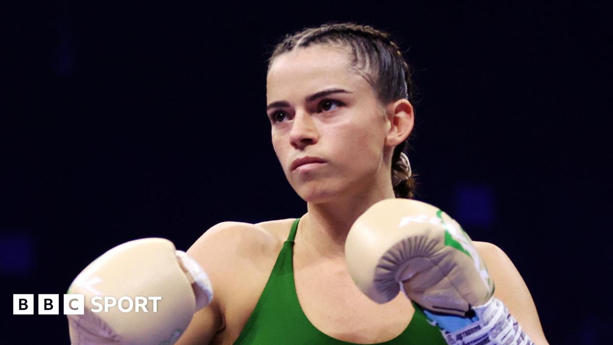 Skye Nicolson beats Sarah Mahfoud to claim WBC featherweight title - BBC Sport