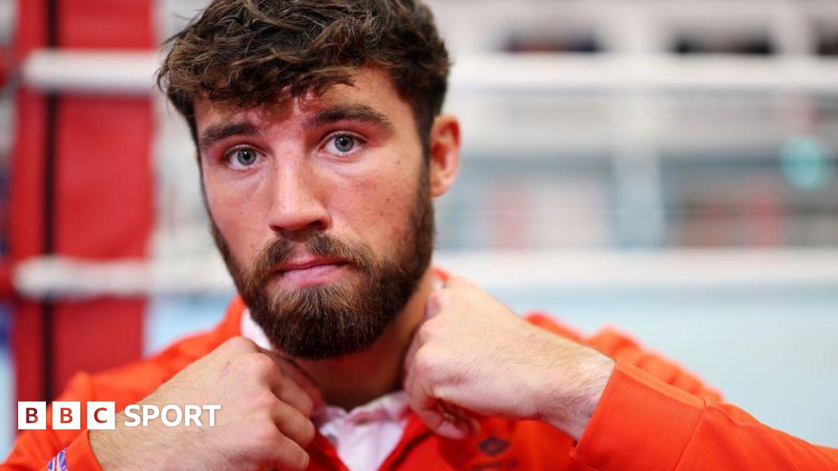 Patrick Brown signs with Matchroom Boxing - BBC Sport