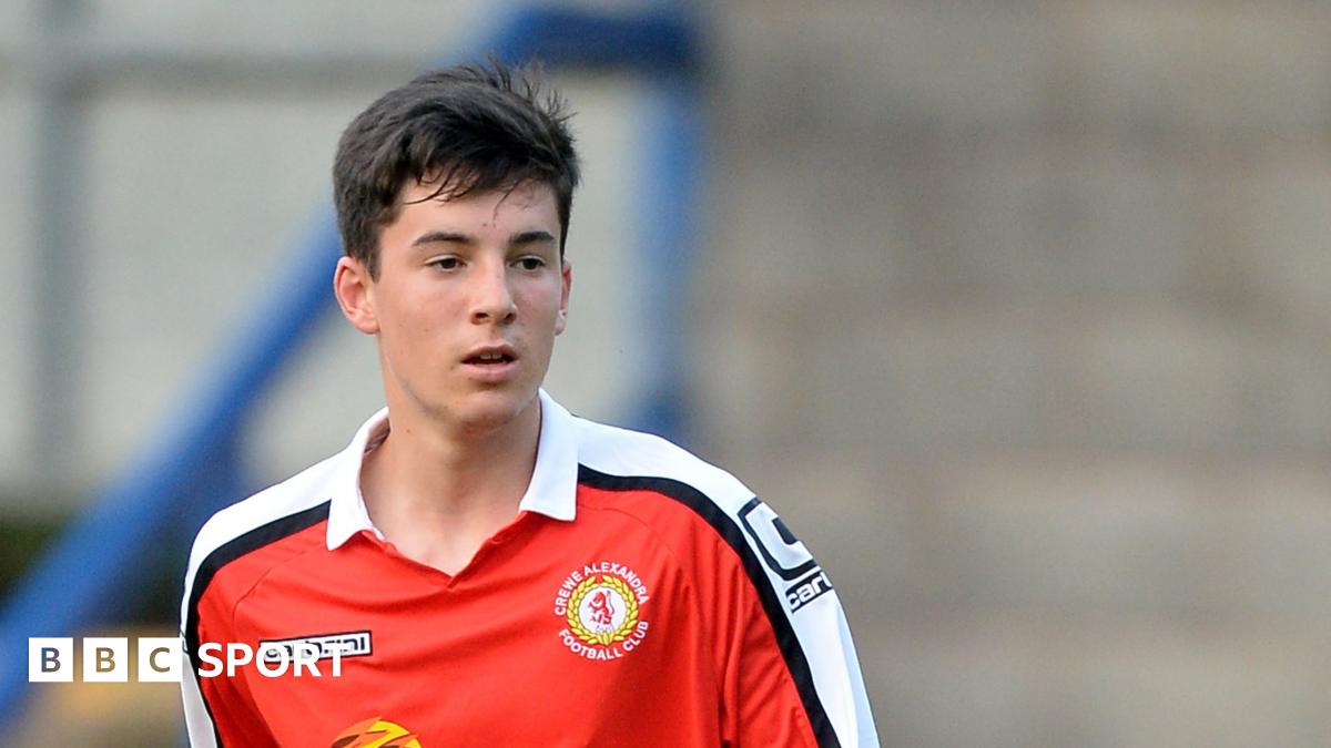 Notts County sign Branislav Pindroch, Pierce Bird and Callum Saunders ...