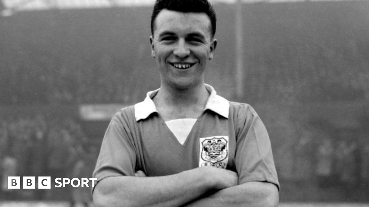 Jimmy Armfield: Munich, Moore and Clough - a life in football - BBC Sport