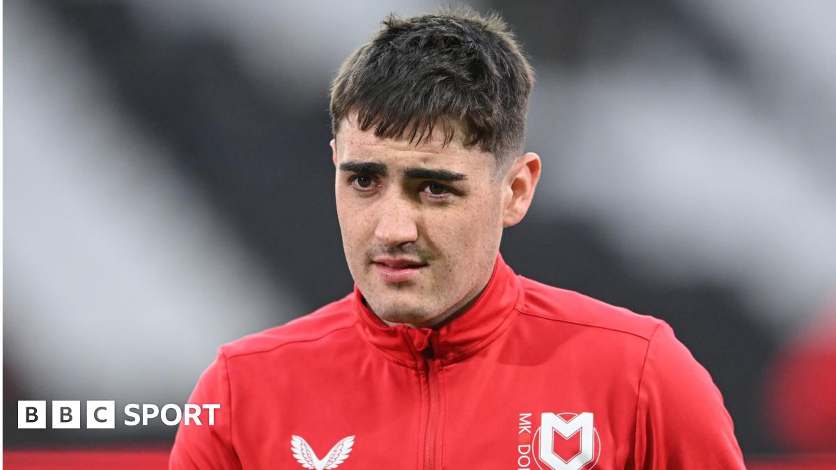 Dawson Devoy: MK Dons midfielder joins Swindon on loan - BBC Sport