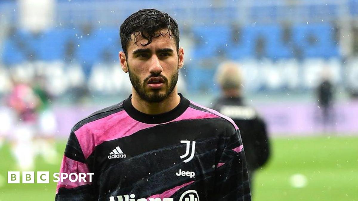 Gianluca Frabotta and Lewis Dobbin join West Brom - BBC Sport
